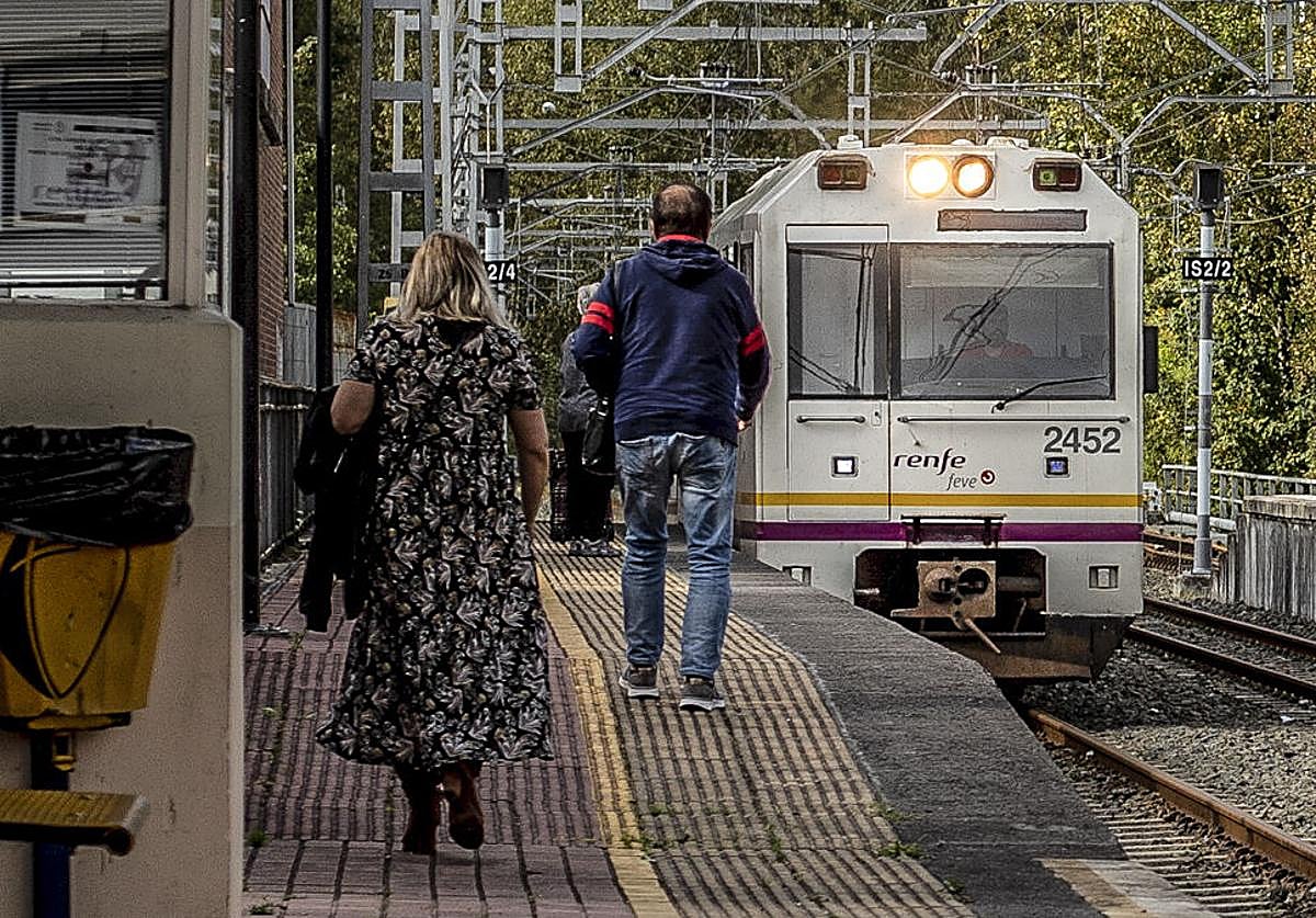 Suprimidos los trenes Santander-Bilbao y sin autobús alternativo por el temporal | El Correo